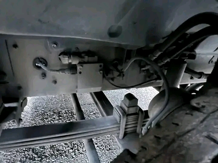 FOR SALE: 2025 ISUZU ELF 6-WHEELER WINGVAN (16FT GIGA FACE) | 5Star rentals